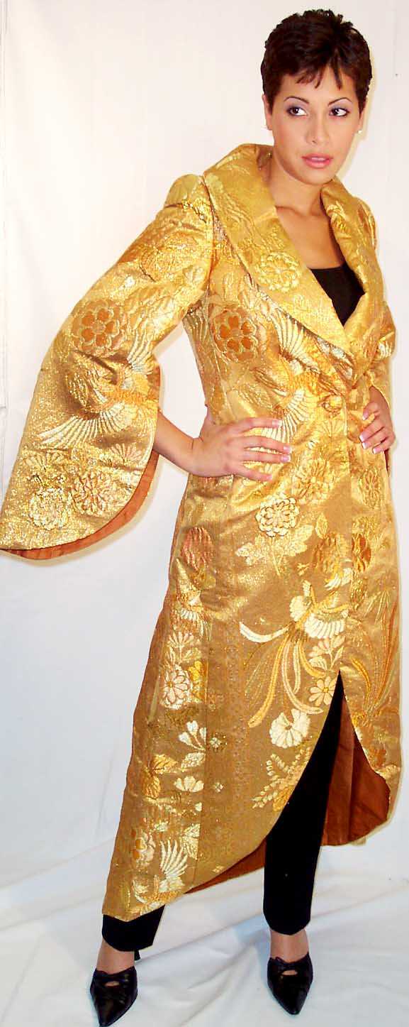 UCHIKAKE OPERA COAT GOLDEN HOUOU WITH PAULOWNIA AND BAMBOO